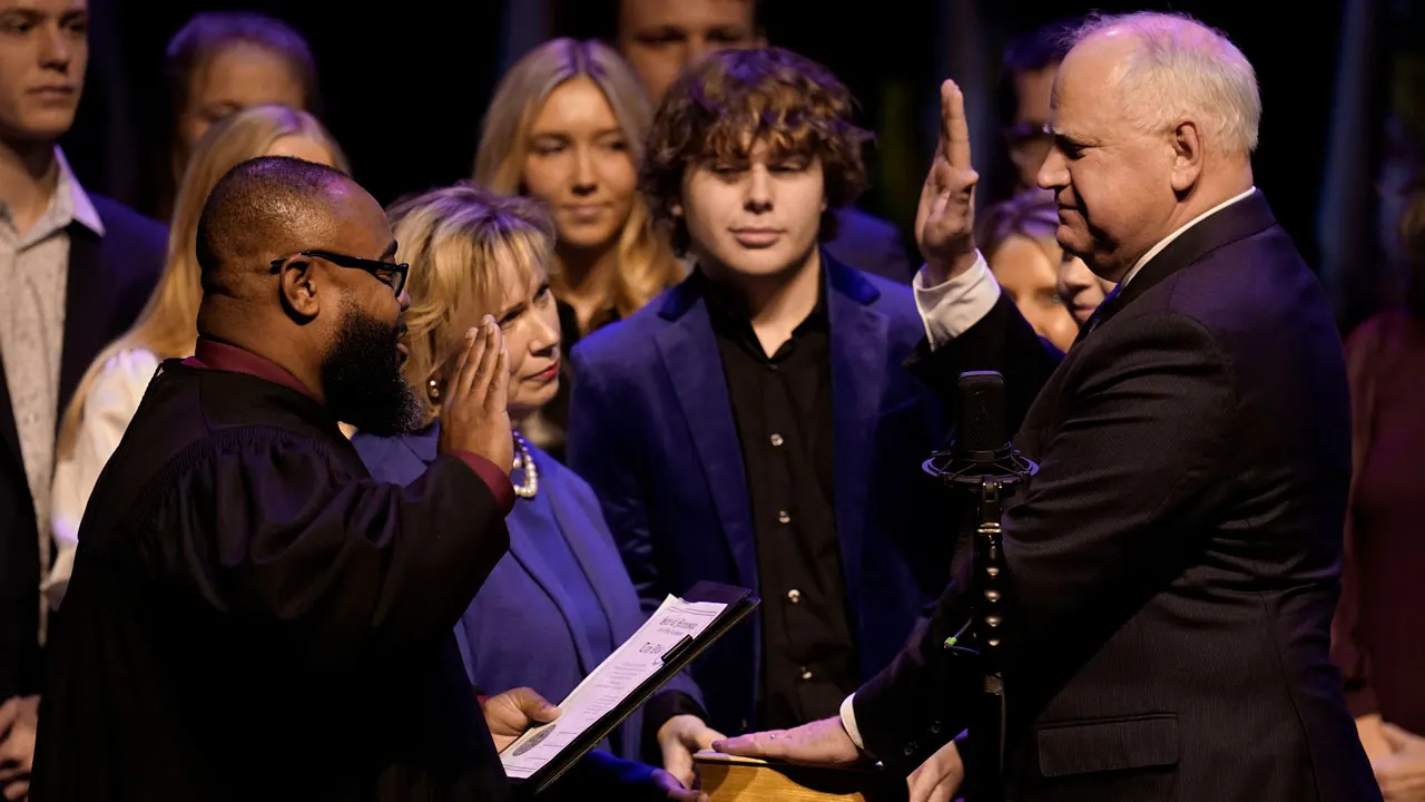 MN Gov. Walz addresses state after being sworn in for second term | Fox ...