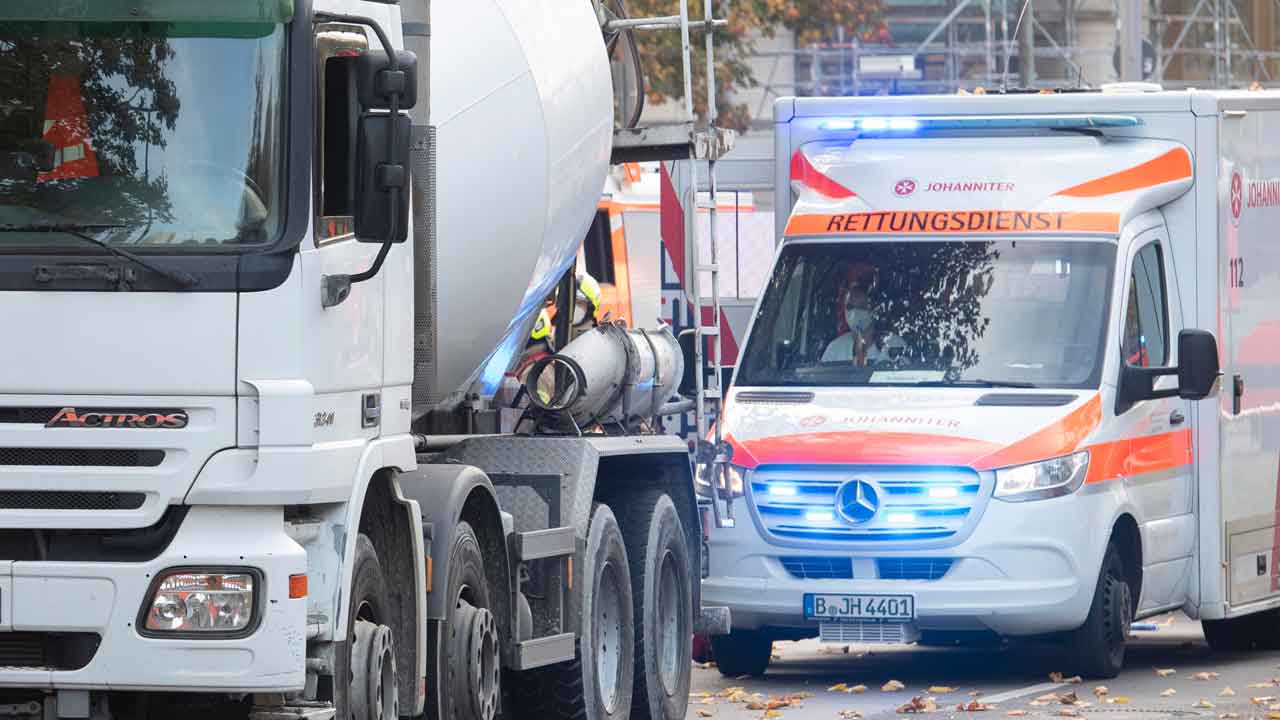 German prosecutors say climate protestors aren't responsible for death ... German prosecutors say climate protestors aren't responsible for death ...