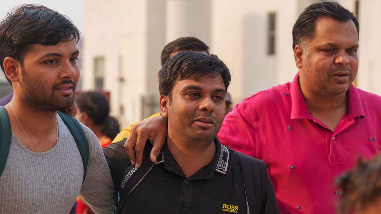 Indian climber who was trapped for 3 day on Mount Annapurna joined by ...