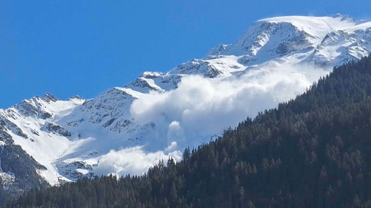 Avalanche kills 6, including mountain guides in French Alps | Fox News