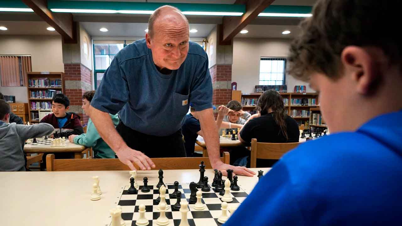 Maine custodian coaches school's chess team to acclaim, winning ...