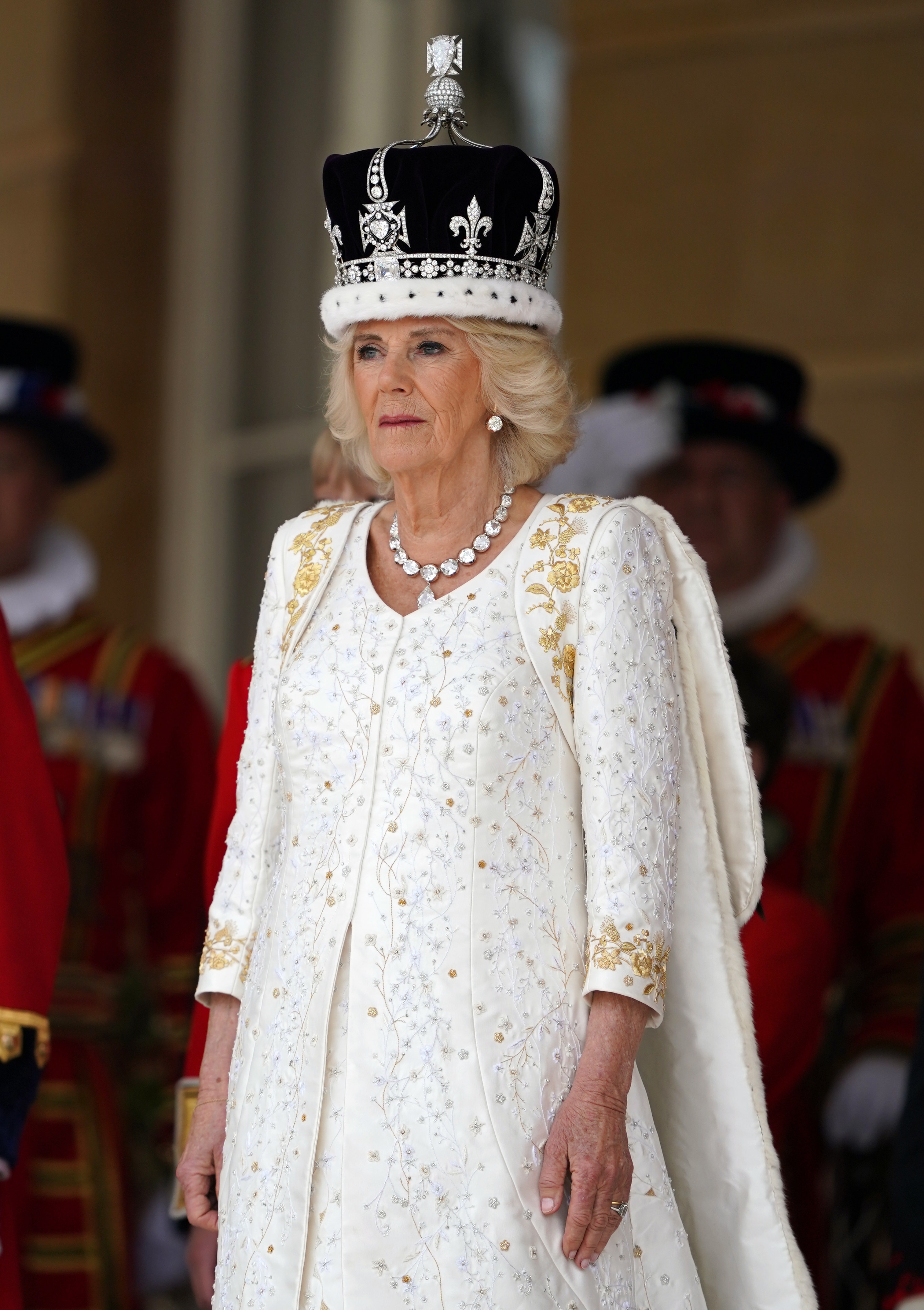 Coronation fashion: Kate Middleton honors Princess Diana, twins with ... Coronation fashion: Kate Middleton honors Princess Diana, twins with ...