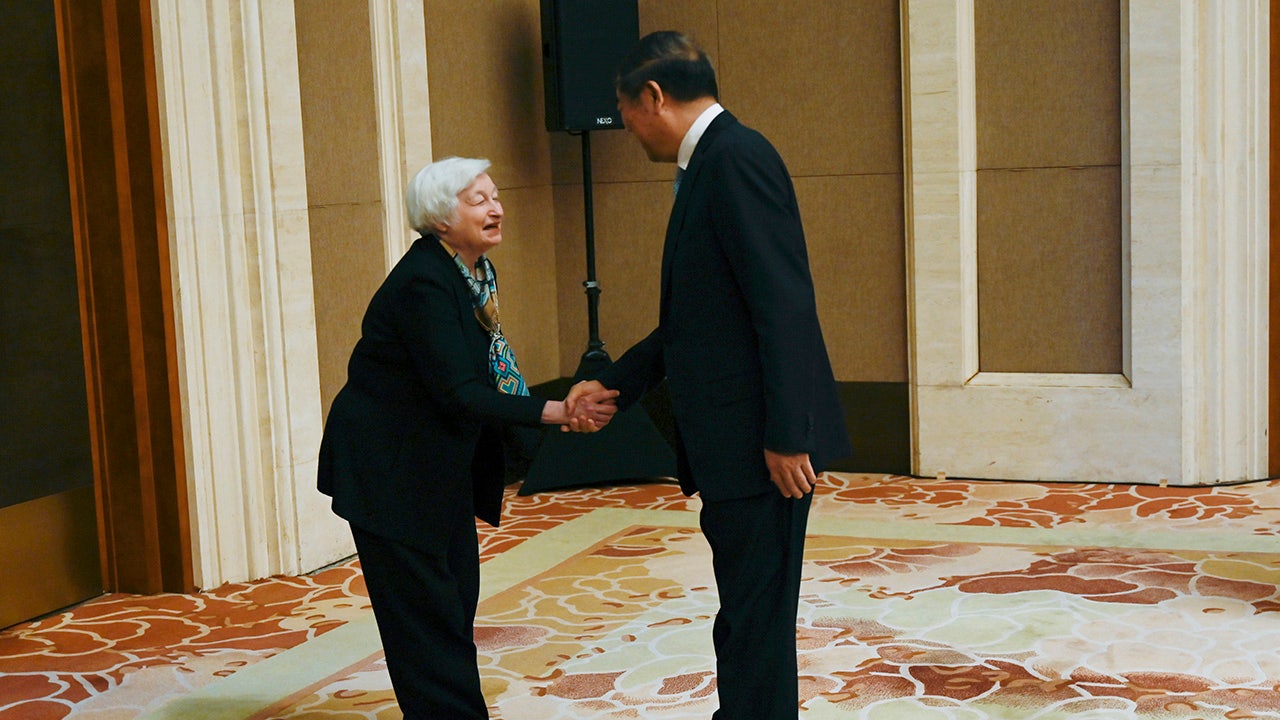 Newt Gingrich goes off on Janet Yellen's bow to Chinese official: 'They ...