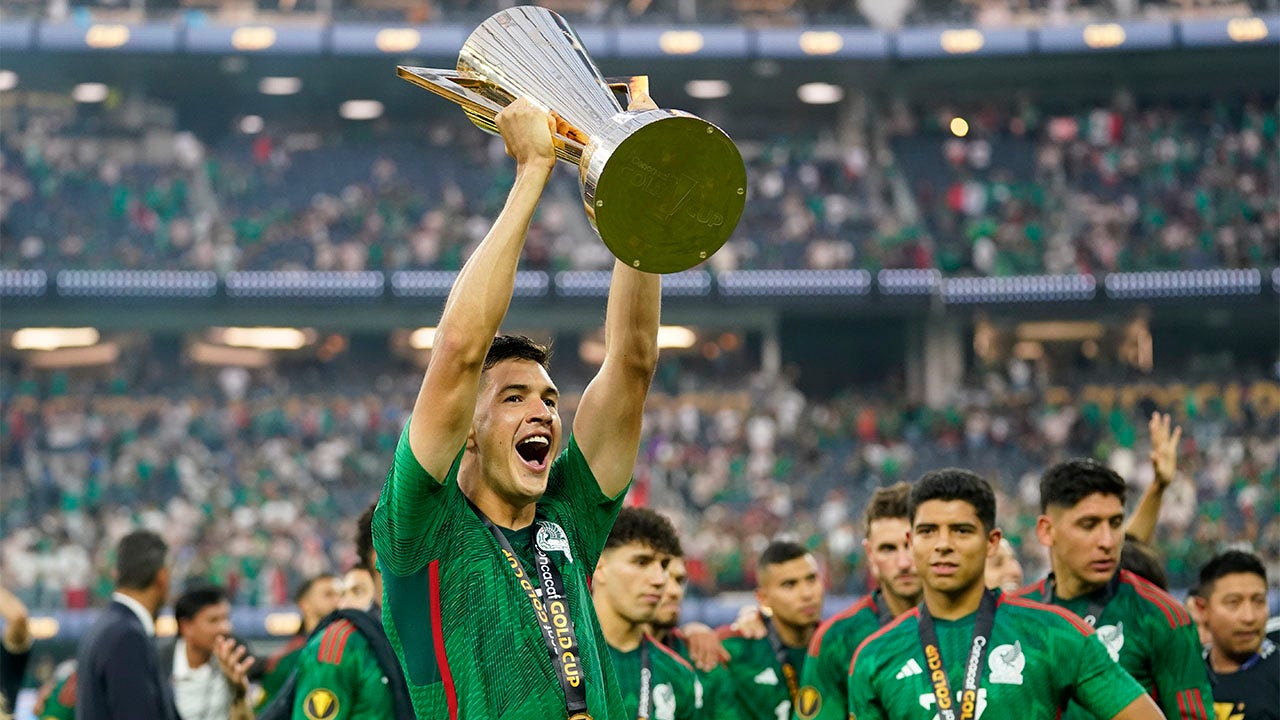 Mexico wins CONCACAF Gold Cup with late goal over Panama | Fox News
