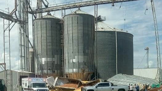 Texas grain elevator collapse traps multiple people: Police | Fox News