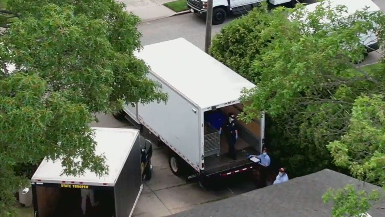 Police seen swarming basement at architect's ramshackle home in Gilgo ...