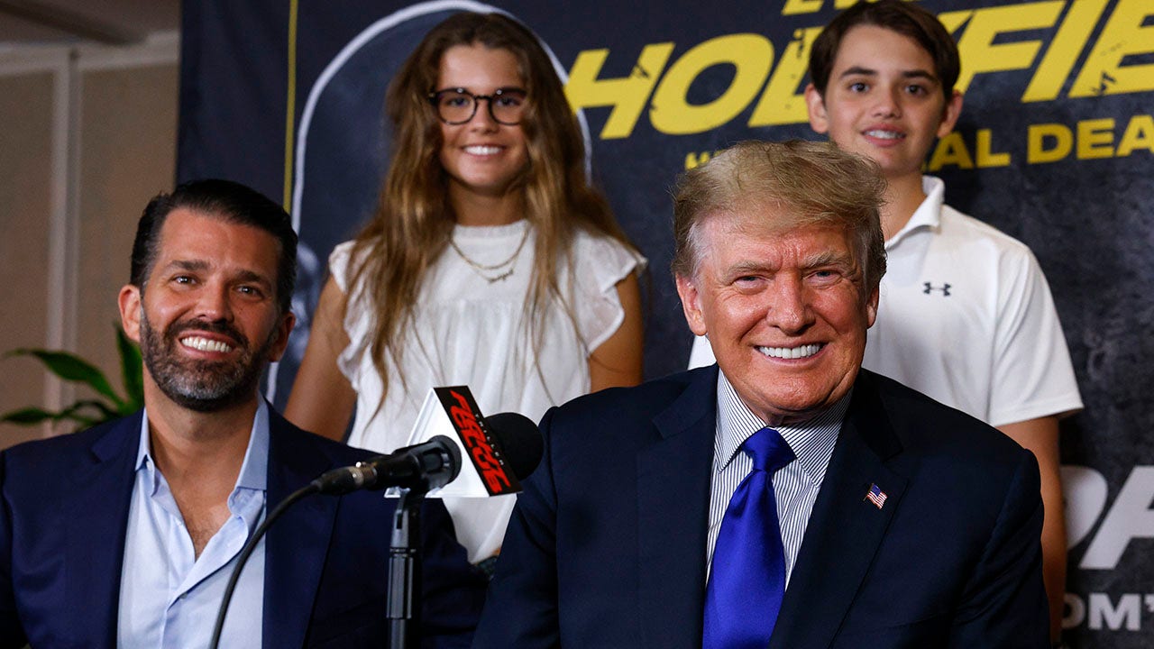 Donald Trump made $2.5 million to broadcast 2021 boxing match | Fox News