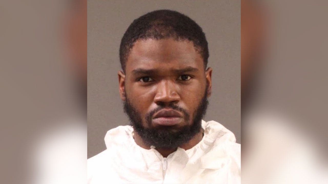 Tyrone Tunnell charged with killing security guard inside Philadelphia ...