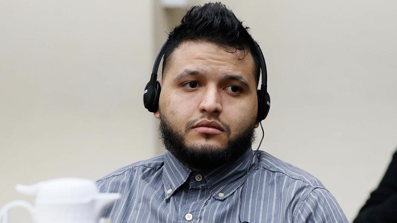 Laken Riley murder suspect Jose Ibarra returns to court for trial | Fox News