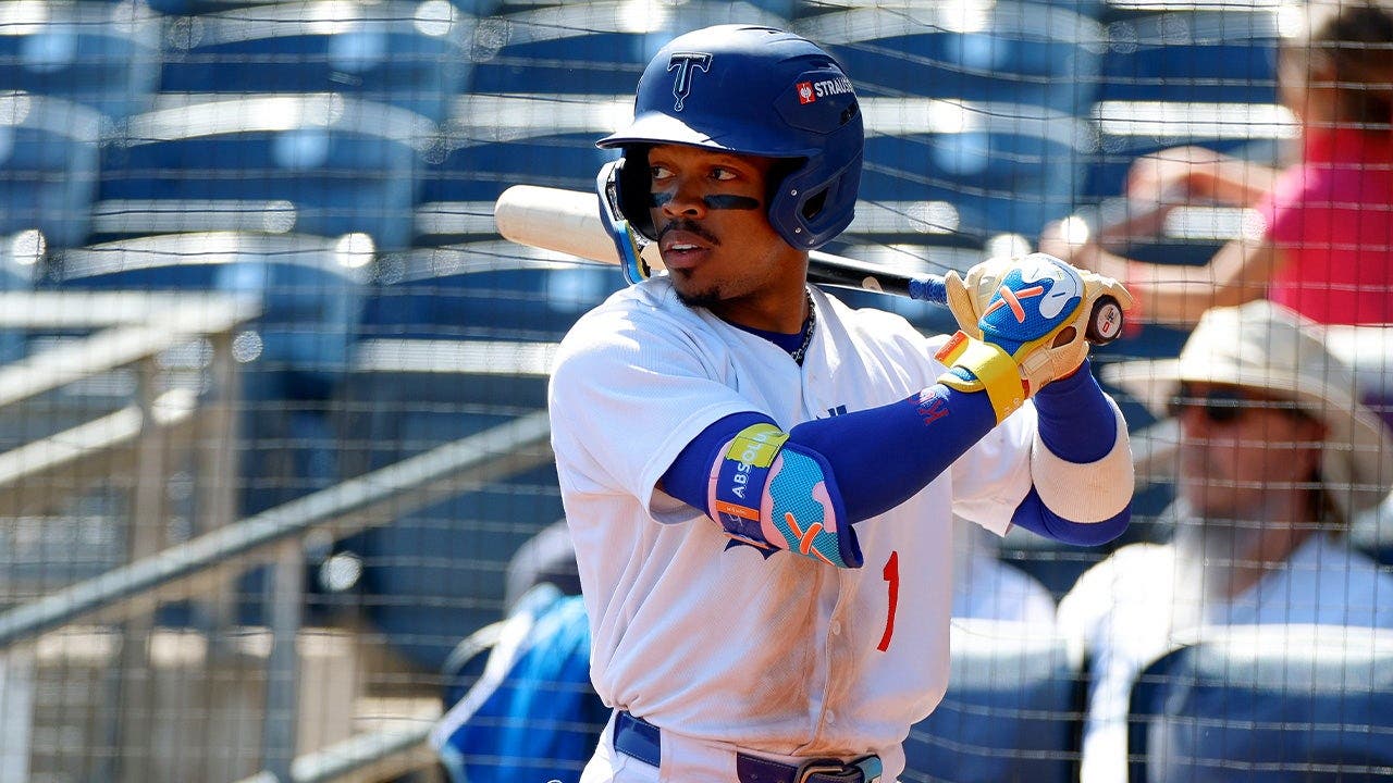 Dodgers minor league prospect Kendall George hurts himself after near ...